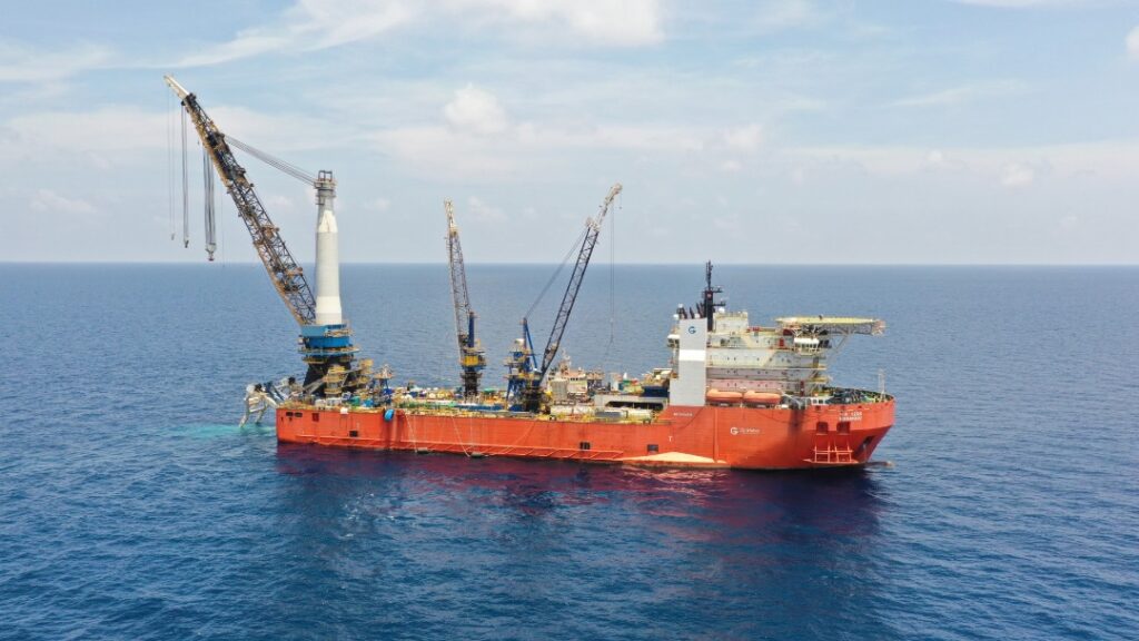 Marine Platforms Acquires Majority Stake in Huan Qiu 1200 Pipelay ...